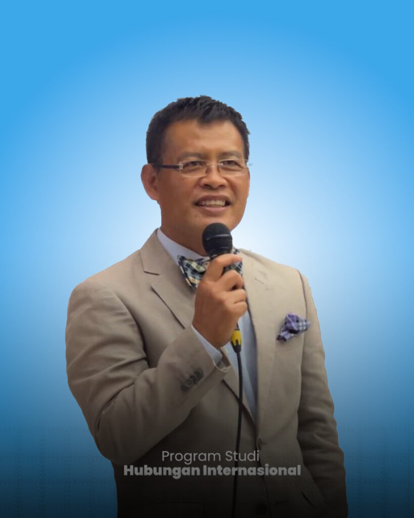 Dosen, Laboran, & Karyawan - Program Studi Hubungan Internasional UMM